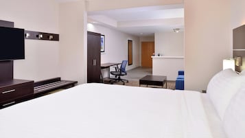 Suite, 1 cama king-size e sofá-cama (& Sofa Bed) | Cofre no quarto, secretária, ferro/tábua de engomar, camas desdobráveis 