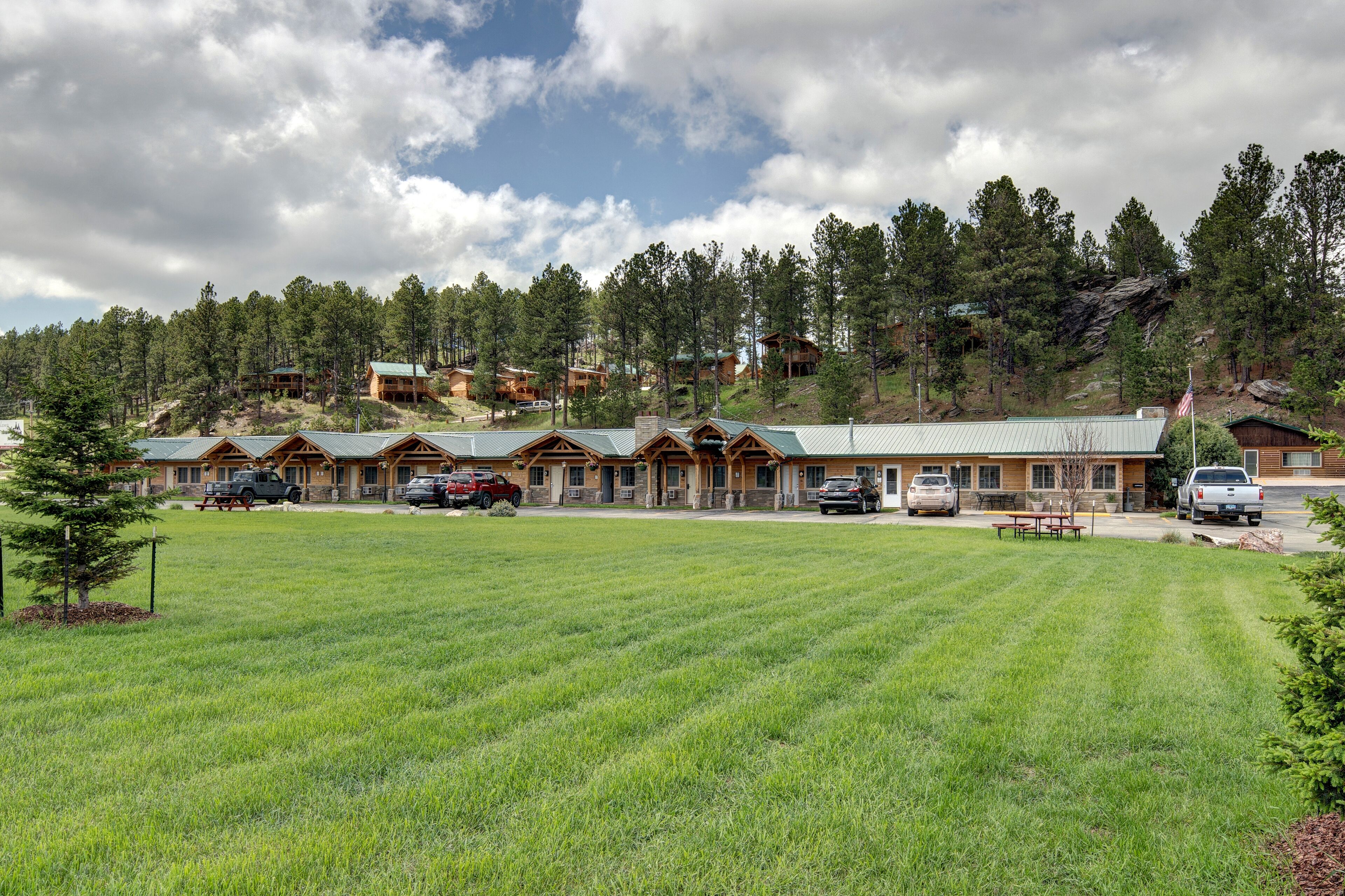 Rock Crest Lodge And Cabins Reviews, Deals & Photos 2024 - Expedia