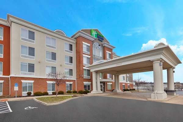 Holiday Inn Express & Suites Dayton South Franklin By Ihg - Middletown, OH