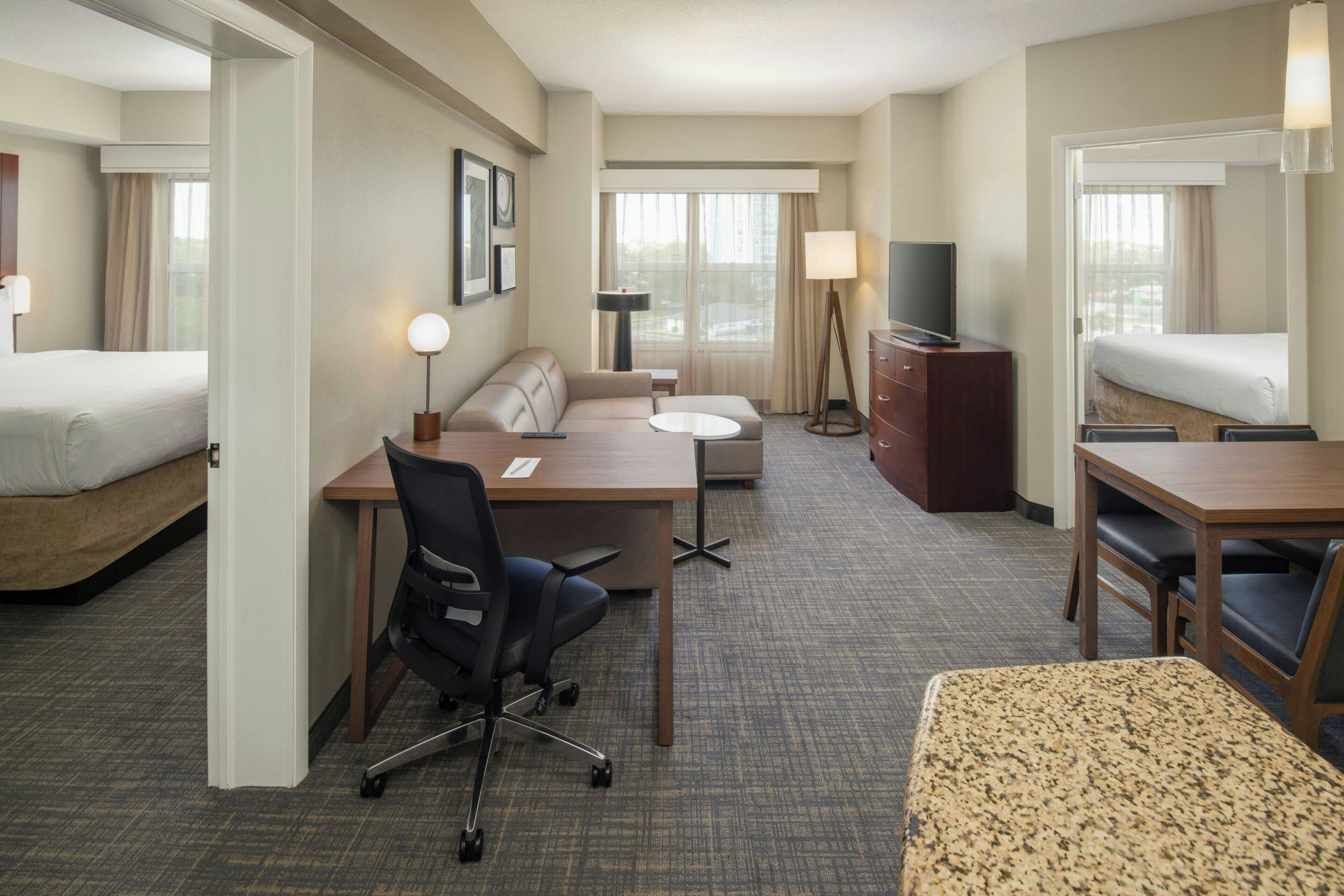 Suite, 2 quartos | Roupa de alta qualidade, secretária, ferro/tábua de engomar 