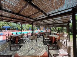 Café da manhã, almoço e jantar