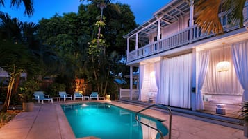Piscina externa