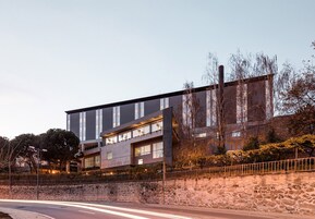 Fachada da propriedade