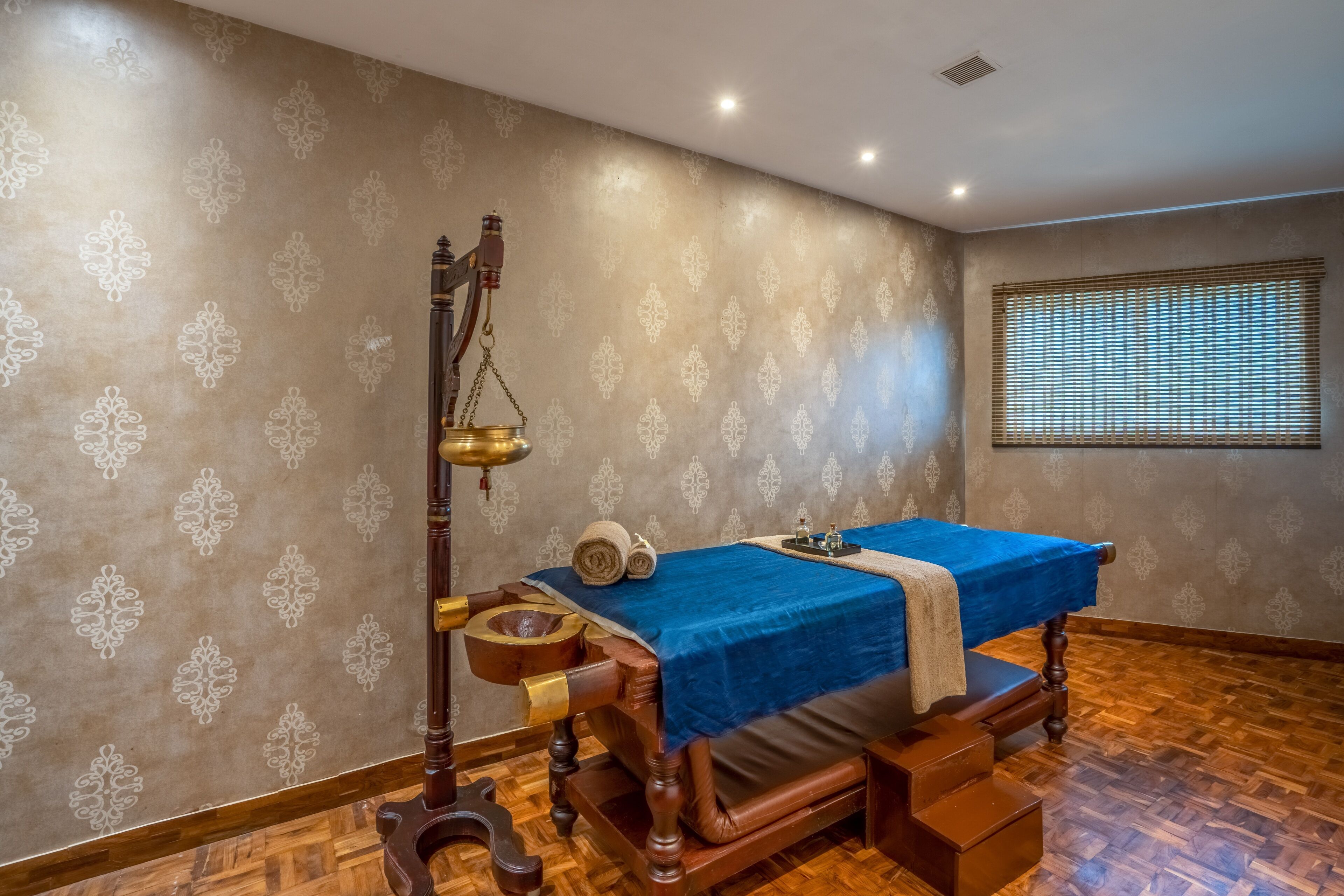 Massagens com pedras quentes, massagens musculares profundas