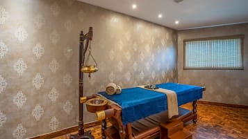 Massagens de pedras quentes, massagens musculares profundas