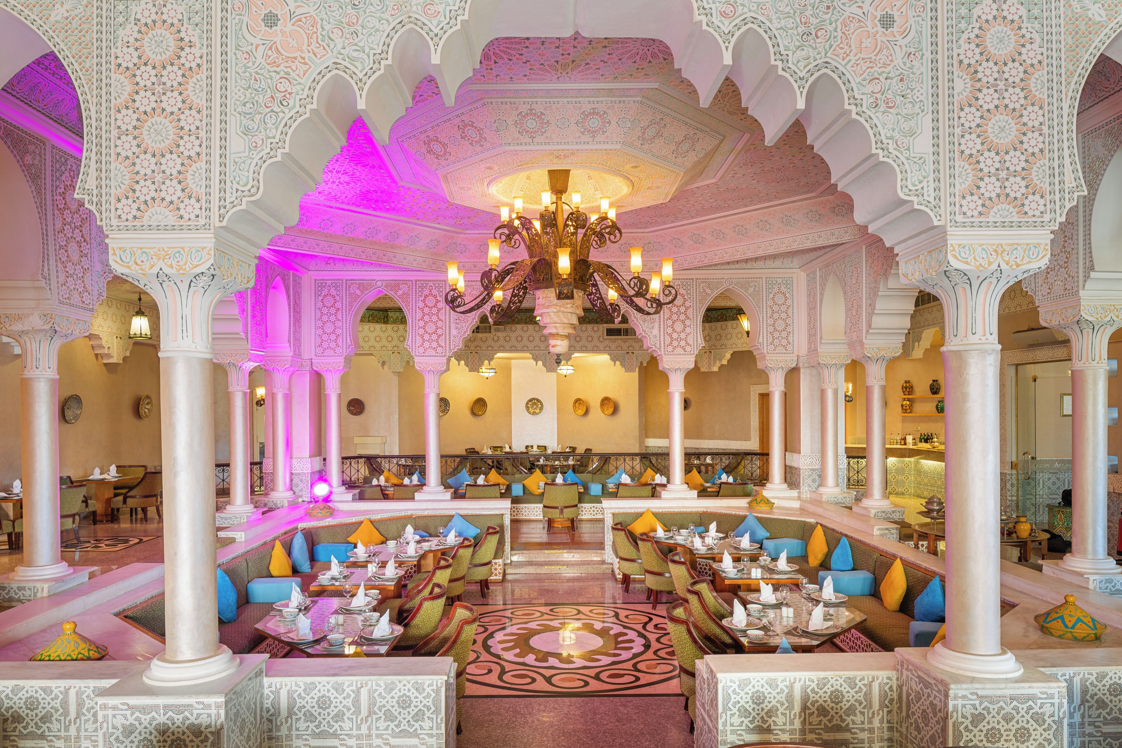 6 restaurantes, café da manhã, culinária mediterrânea