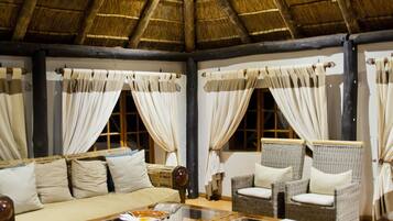 Lounge no hall