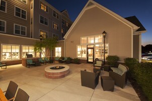 Área para churrascos e piqueniques