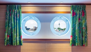 Quarto casal superior | Vista do quarto