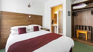 Quarto standard, 1 cama de casal, para não fumantes | Individualmente decorados, individualmente mobiliados, escrivaninha