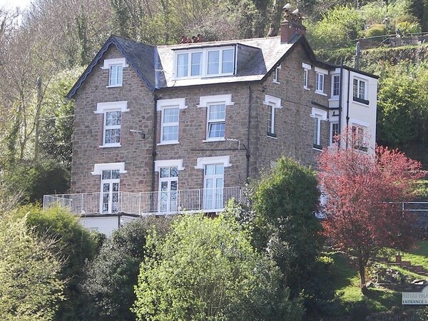 Sinai House - Lynton
