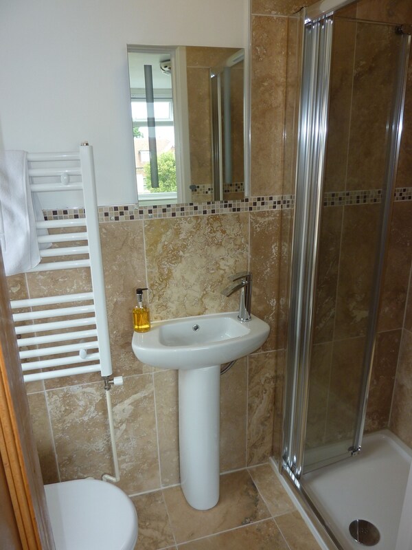 The Pebbles - B&b - Weymouth