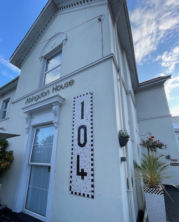 Abingdon House - Torquay