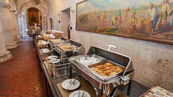 Pequeno-almoço tipo buffet diário incluído