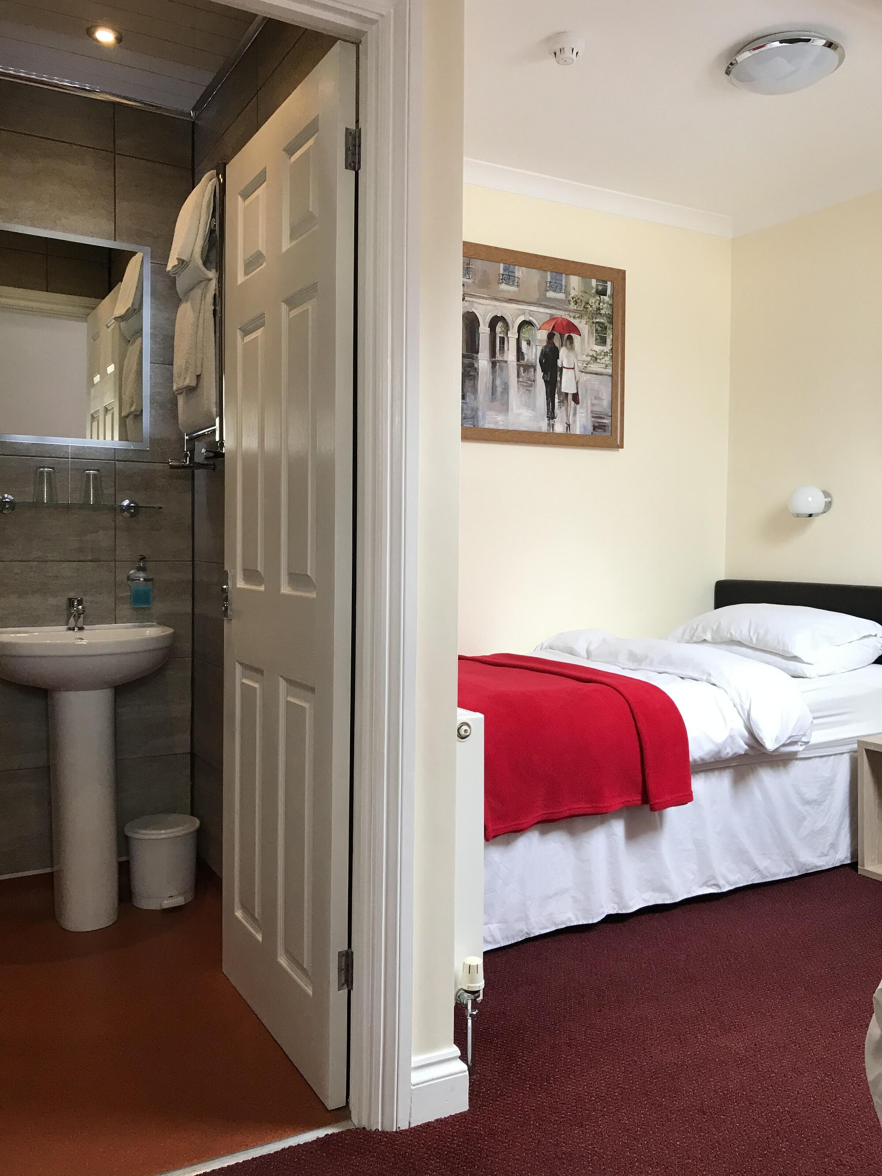 Quarto Twin, casa de banho anexa