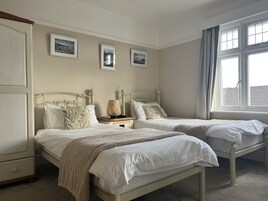 Quarto Twin, casa de banho anexa (Mevagissey Room)