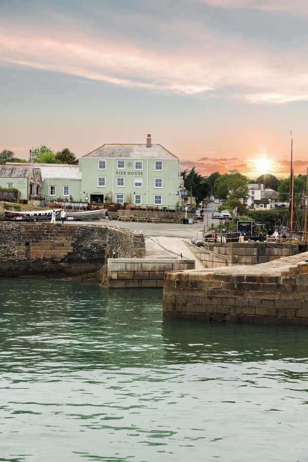 Pier House - St Austell