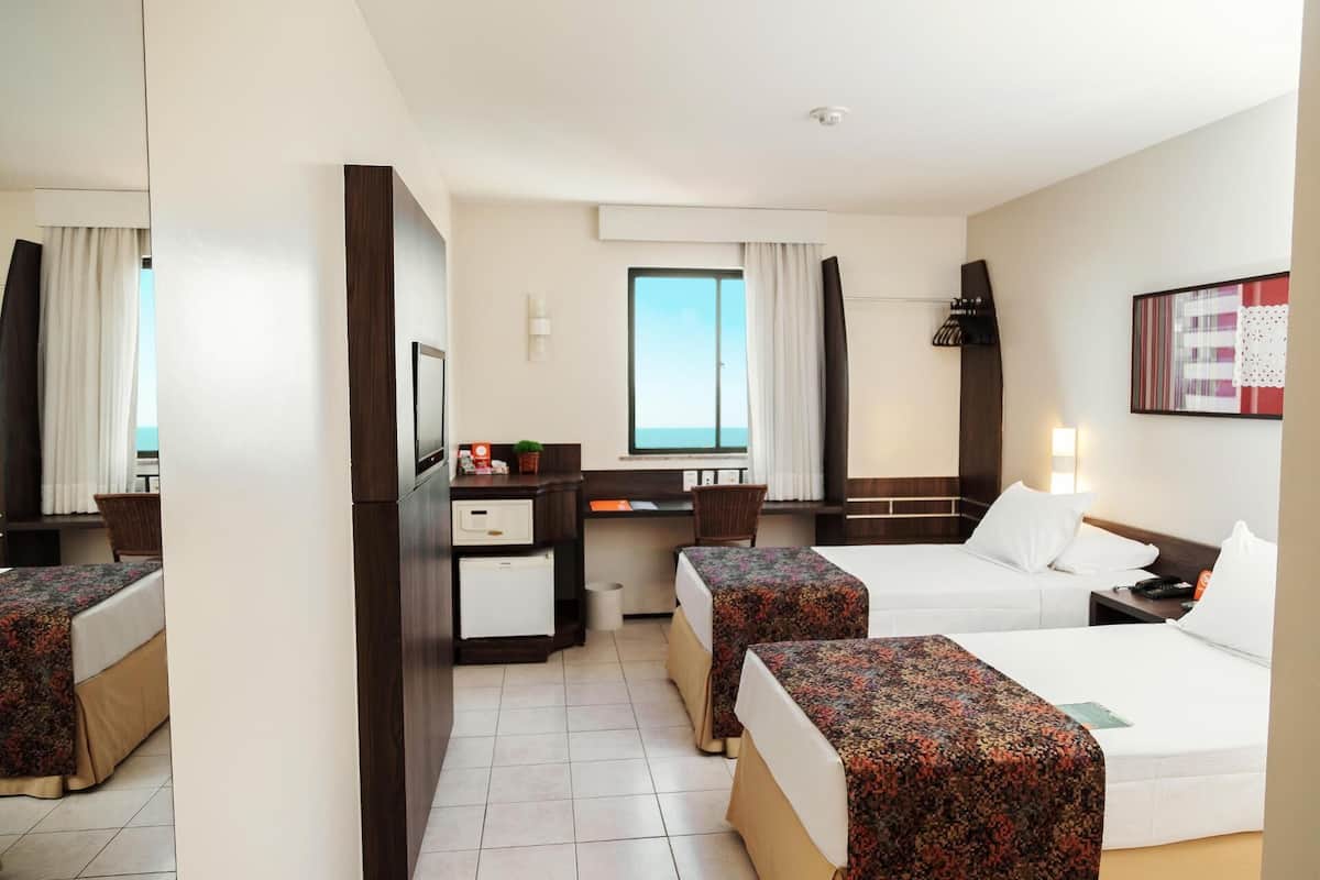 10 quartos, minibar, cofre no quarto, secretária 