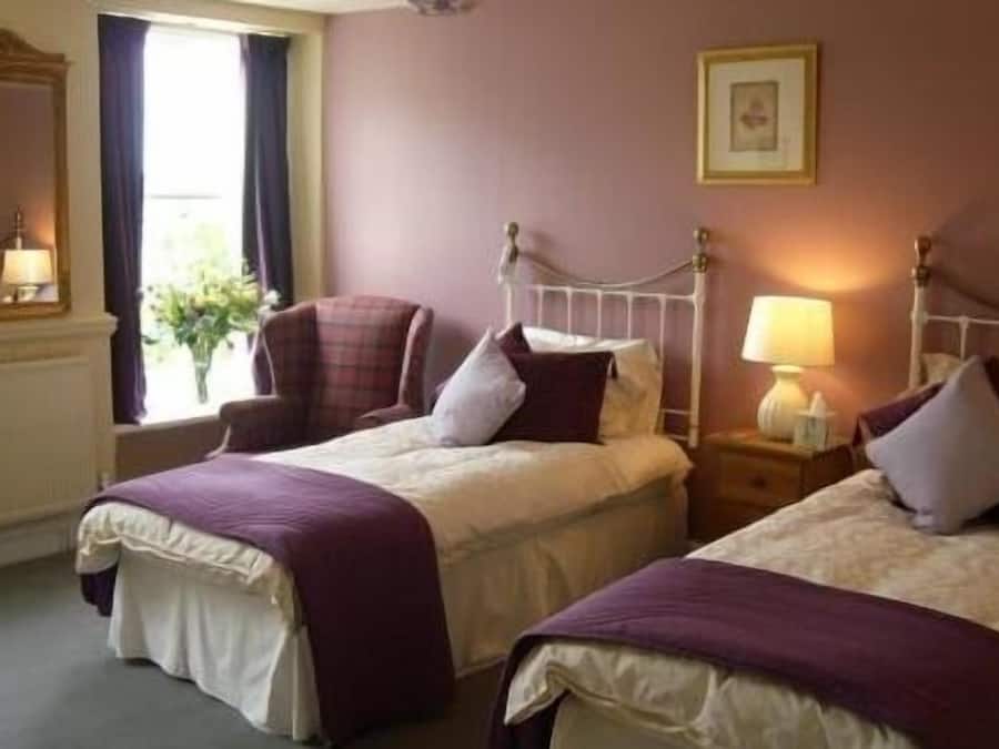 Quarto Twin, casa de banho anexa