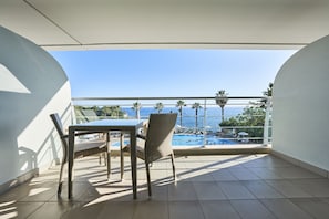 Quarto superior, vista para o oceano | Vista do quarto