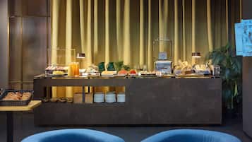 Pequeno-almoço tipo buffet diário incluído