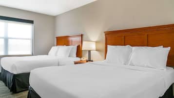1 quarto, roupas de cama premium, cofres nos quartos, escrivaninha