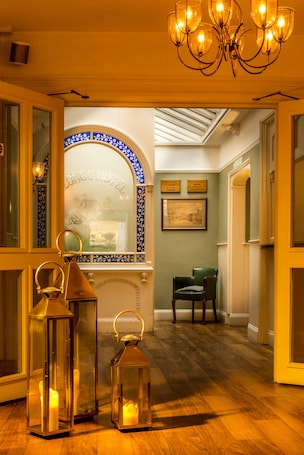 Entrada (vista interior). The George