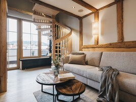 Quarto (Maisonette II) | Cofre no quarto, Wi-fi grátis, roupa de cama fornecida 