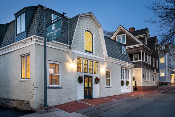 Pelham Court Hotel - Rhode Island