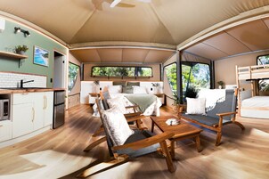 Tenda Deluxe | Sala de estar