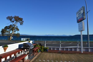 Área para churrascos e piqueniques