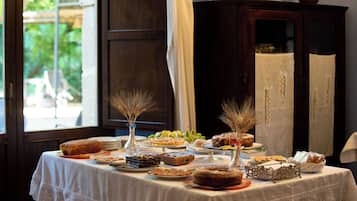 Pequeno-almoço tipo buffet diário incluído