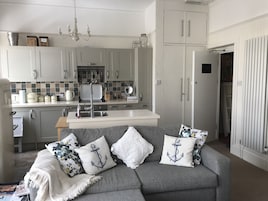 Casa (Whole House Rental - self-catering) | Roupas de cama premium, camas com colchões pillow-top