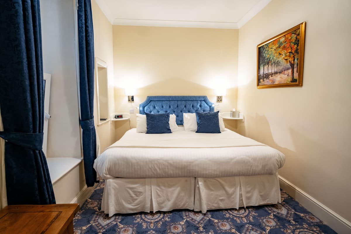 Apartamento de Luxo, 1 quarto | Lençóis de algodão egípcio, roupa de alta qualidade, cofre no quarto