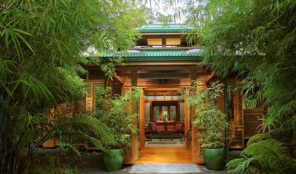 Volcano Rainforest Retreat - Hawaii