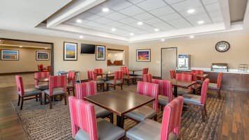 Café da manhã continental grátis todos os dias