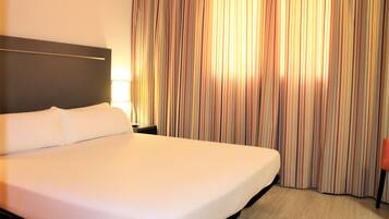 Cofre no quarto, secretĂĄria, quartos insonorizados