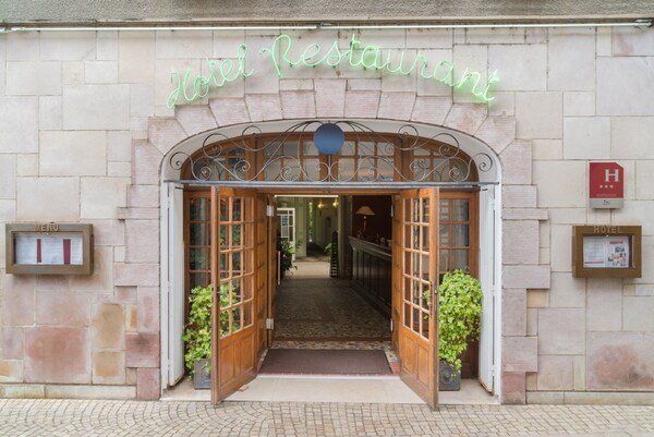 Hostellerie Des Trois Pigeons - Paray-le-Monial