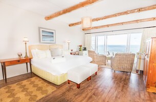 Quarto casal superluxo, 1 cama King, vista para o oceano, de frente para a praia | Roupas de cama de algodão egípcio, roupas de cama premium
