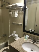 Chuveiro/banheira combinados, produtos de toalete grátis