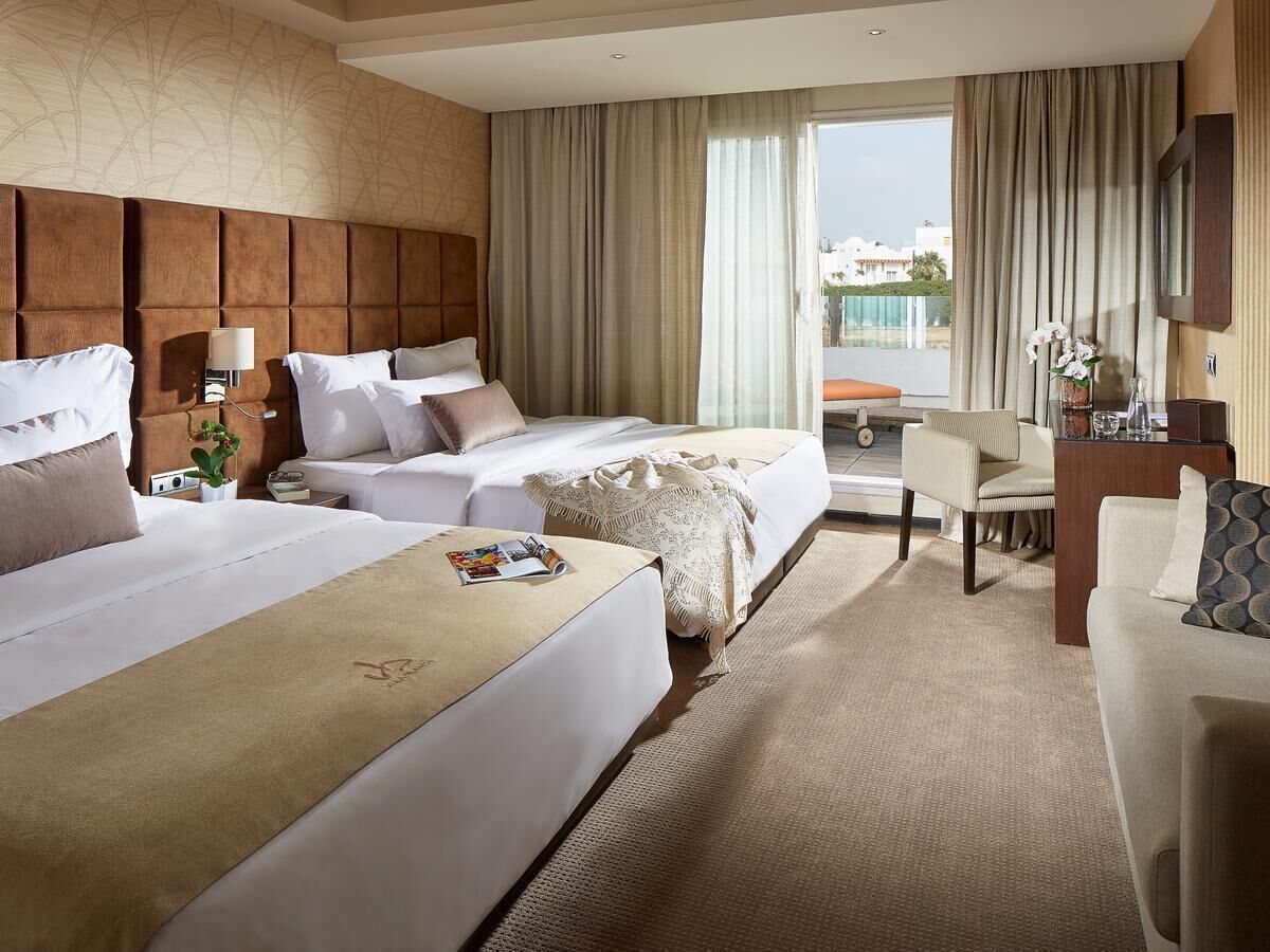 Roupa de alta qualidade, camas de colchão Select Comfort, minibar 