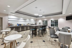 Pequeno-almoço continental incluído 