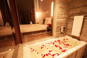 Suíte | Roupas de cama premium, frigobar, cofres nos quartos