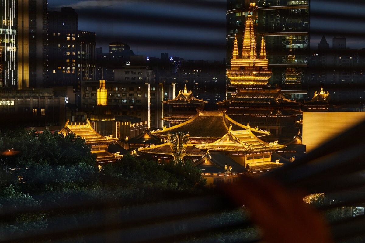 68068aa6.jpg?impolicy=resizecrop&rw=1200&ra=fit