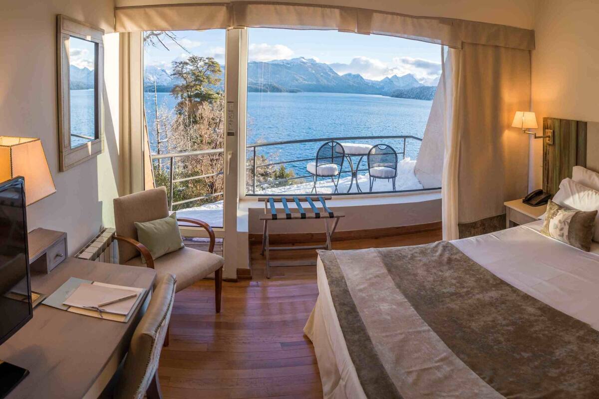 Minibar, secretária, berços/camas para crianças grátis, Wi-fi grátis 