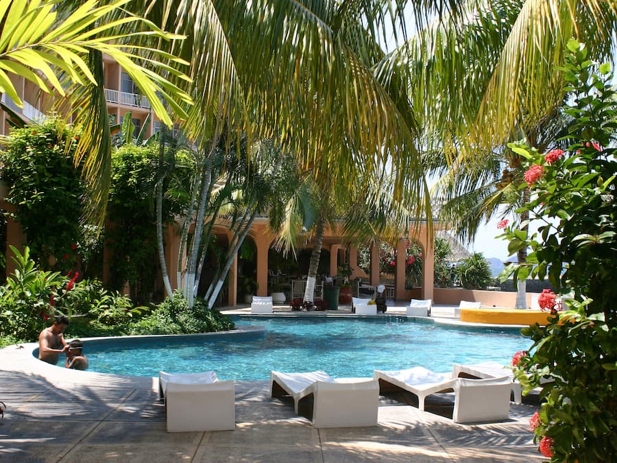 Piscina exterior, da(s) 9:00 à(s) 20:00, espreguiçadeiras