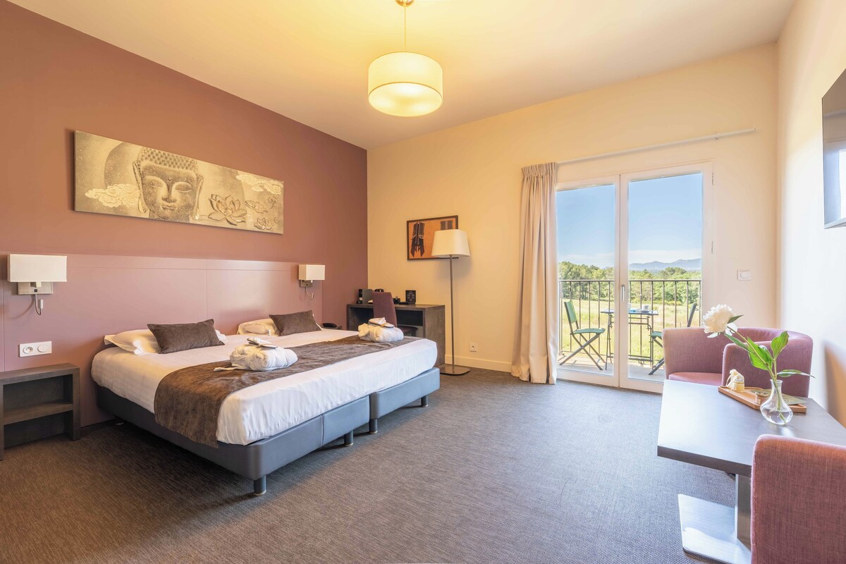 Privilege, Quarto, 1 cama King e sofá-cama | Cofres nos quartos, escrivaninha, quartos à prova de som