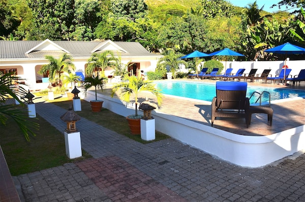 The Britannia Hotel - Seychelles