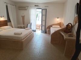 Roupas de cama premium, cofres nos quartos, individualmente decorados