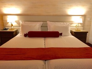 Quarto Individual | 1 quarto, secretária, secretária adequada para computadores portáteis